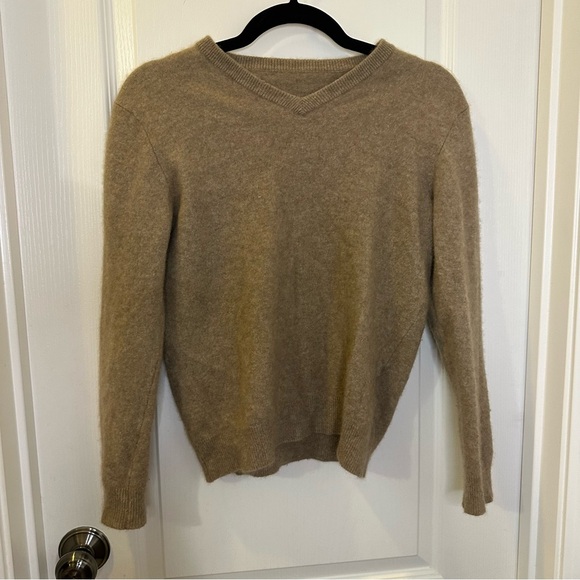 Sweaters | 10 Cashmere Vneck Mocha Latte Cream Sweater | Poshmark